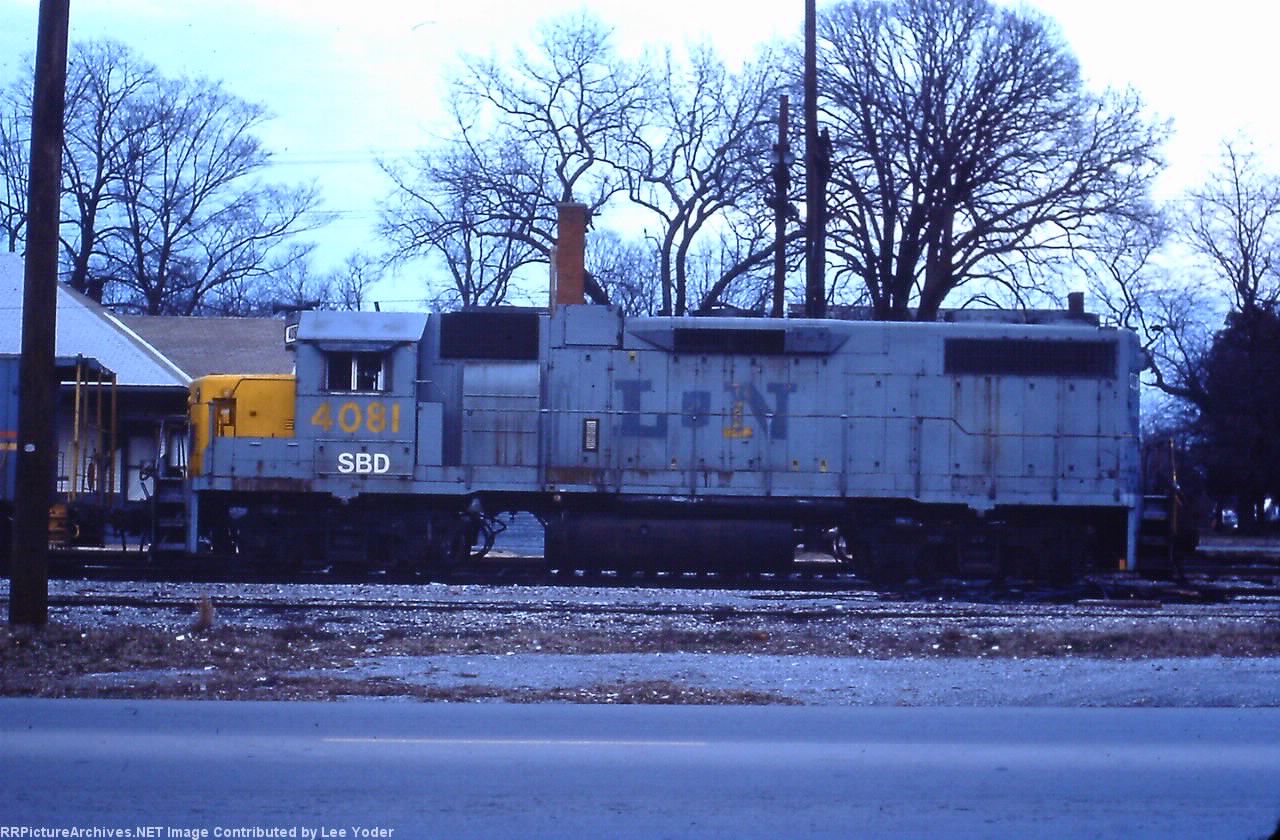 SBD 4081 GP38-2